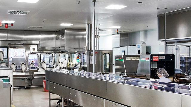 Baxter sells Bloomington plant with 1,000 workers to private investors ...