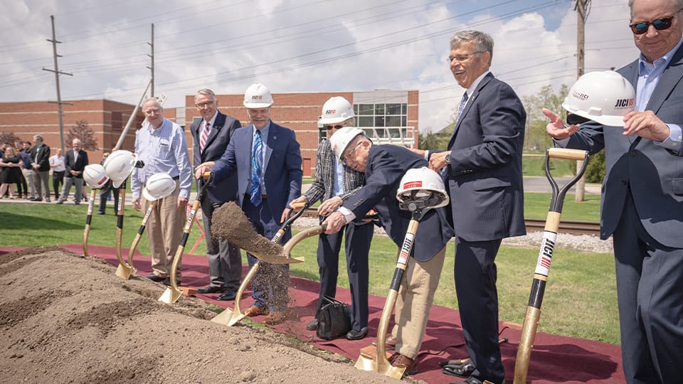 Trine breaks ground on new Student Design Center – Inside INdiana Business