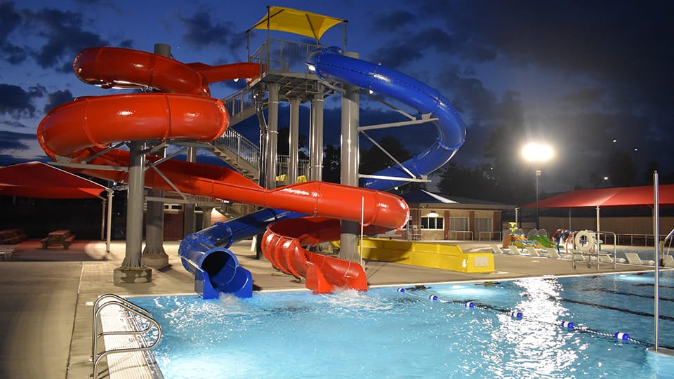 Record number of visitors at new pool in Jasper during first season ...