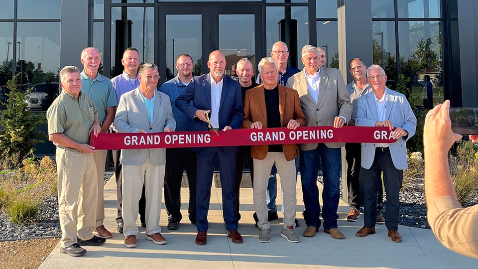 Bippus State Bank cuts ribbon on regional operations center – Inside ...