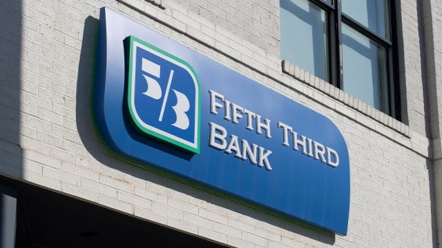 Fifth Third Bancorp to buy Comerica for $10.9B in combination of big ...