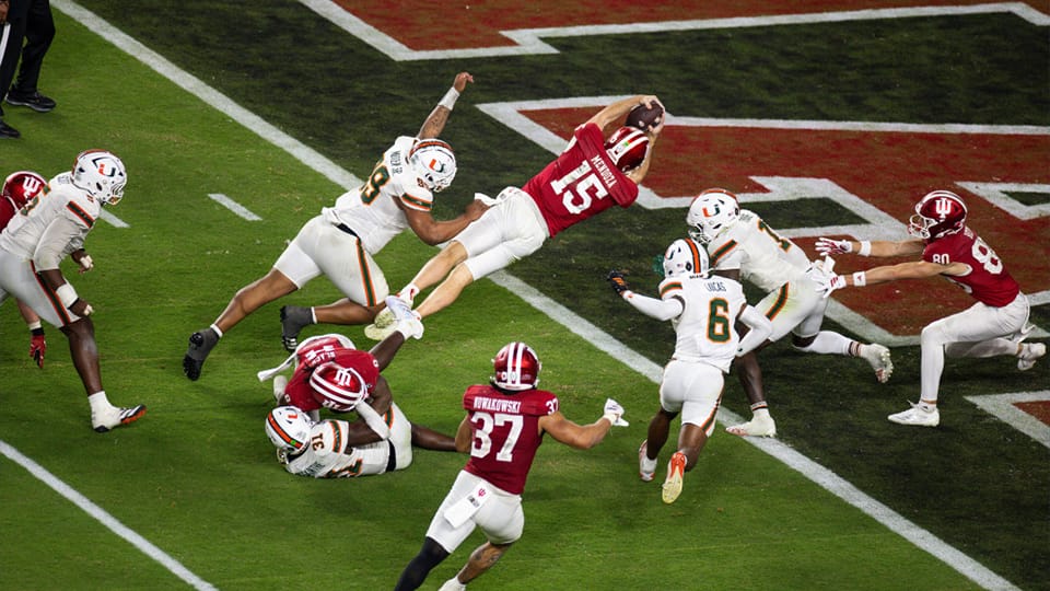 Indiana University hangs on to beat Miami, claim first national ...